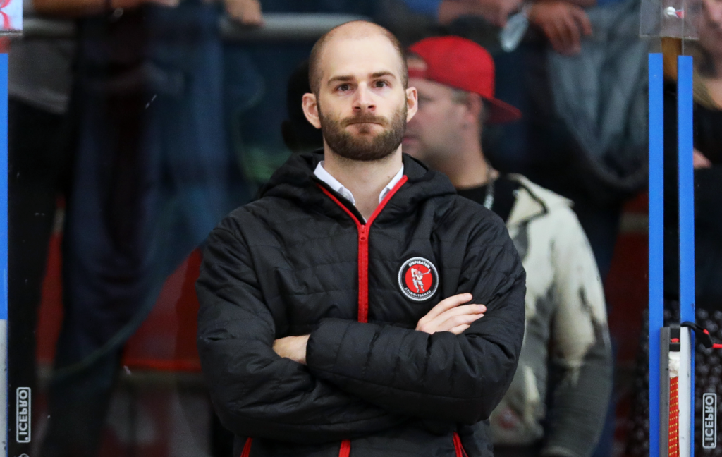 Andrew Hare verlässt Eispiraten auf eigenen Wunsch