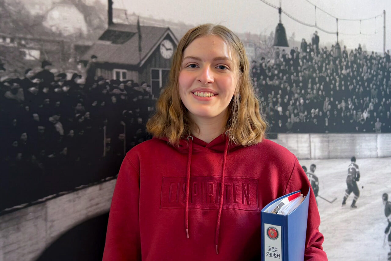 Lotta Kohlmeyer verstärkt die Eispiraten-Verwaltung